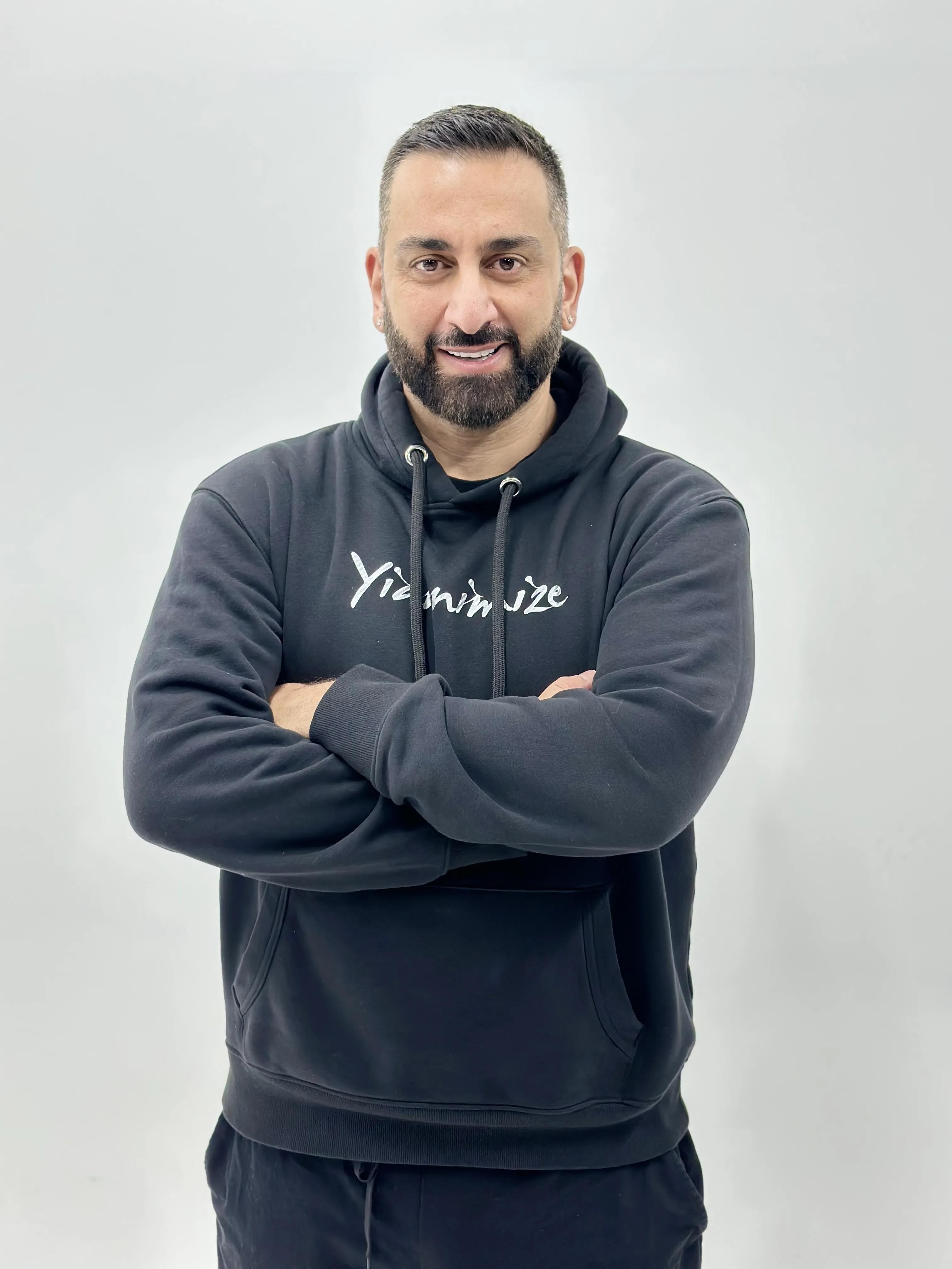 Yiannimize | Insanity